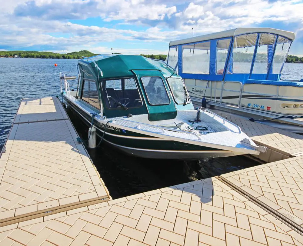 Floating Docks & PWC Ports in Wisconsin | PolyDock